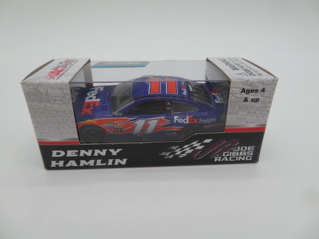 Denny Hamlin Fedex Freight 1:64 SS Nascar Diecast