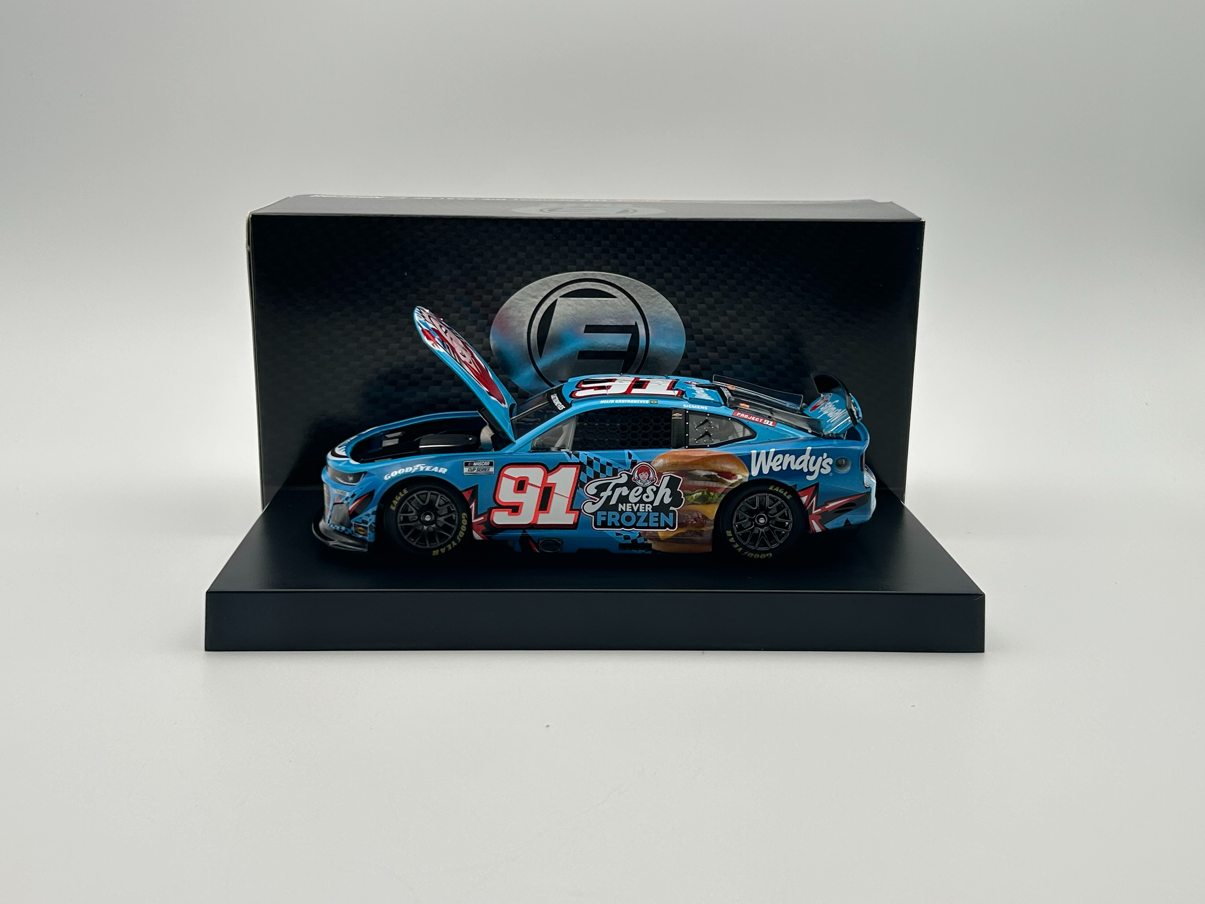 Helio Castroneves 2025 Wendy's 1:24 Elite Nascar Diecast