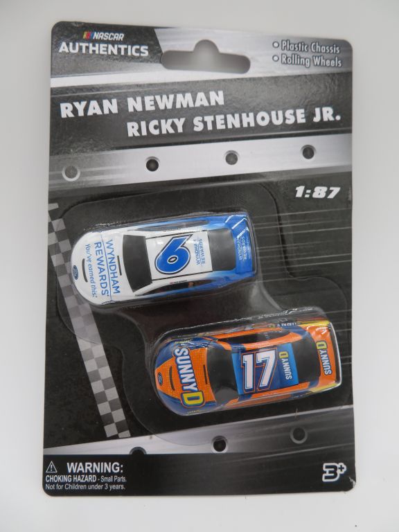 Ryan Newman Ricky Stenhouse Wynham Rewards / SunnyD 1:87 2 Car Pack ...