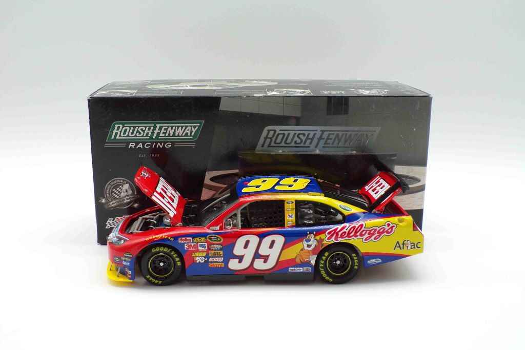 Carl Edwards 2010 #99 Cheez It 1:24 Nascar Diecast