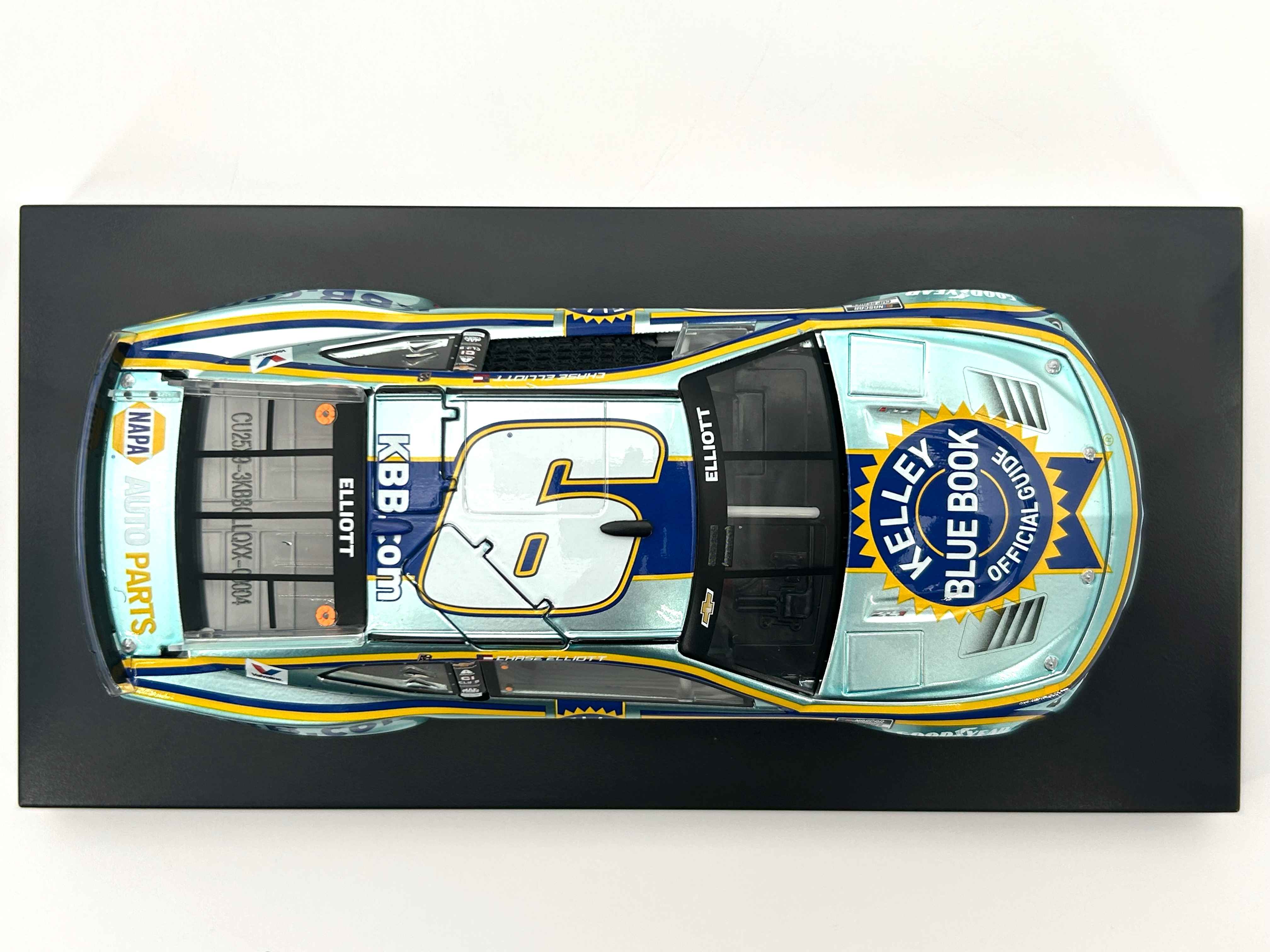 Chase Elliott 2025 Kelly Blue Book 1:24 Liquid Color & Flash Coat ...