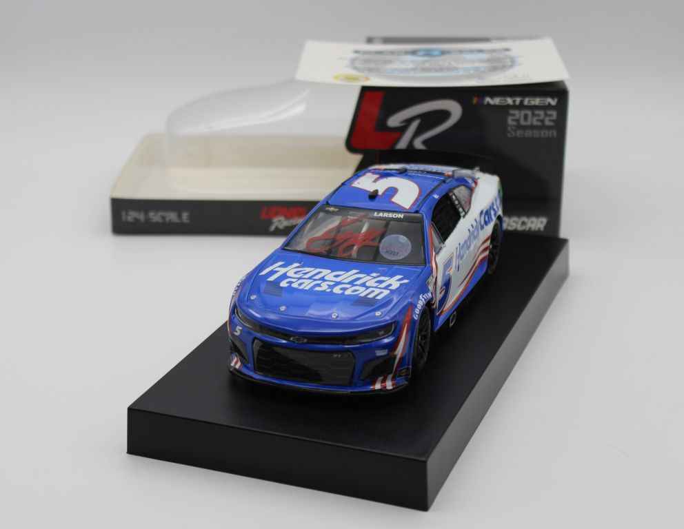 Kyle Larson Autographed w/ Red Paint Pen 2022 HendrickCars.com 1:24 ...
